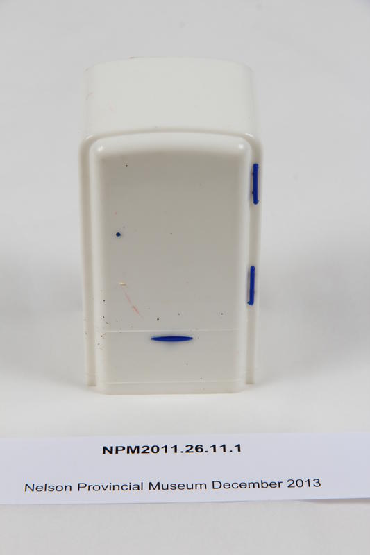 Dolls house accessiories, plastic - Nelson Provincial Museum