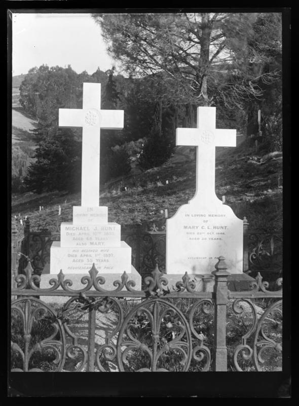 Graves of Michael J and Mary Hunt, and Mary C L Hunt - Nelson ...