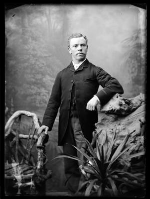 Fryer, Mr - Nelson Provincial Museum