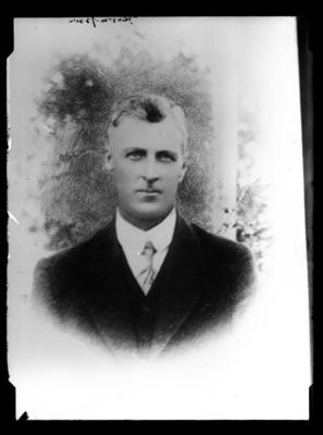 Thompson, Mr - Nelson Provincial Museum