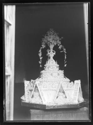 Roman Catholic Church Fair, wedding cake - Nelson Provincial Museum