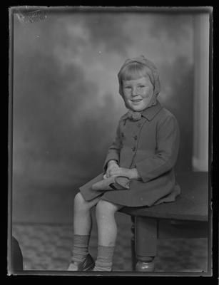 Grooby, girl - Nelson Provincial Museum