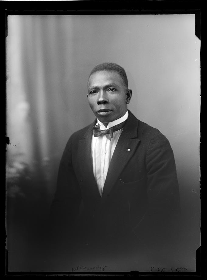 Marshall, Mr - Nelson Provincial Museum