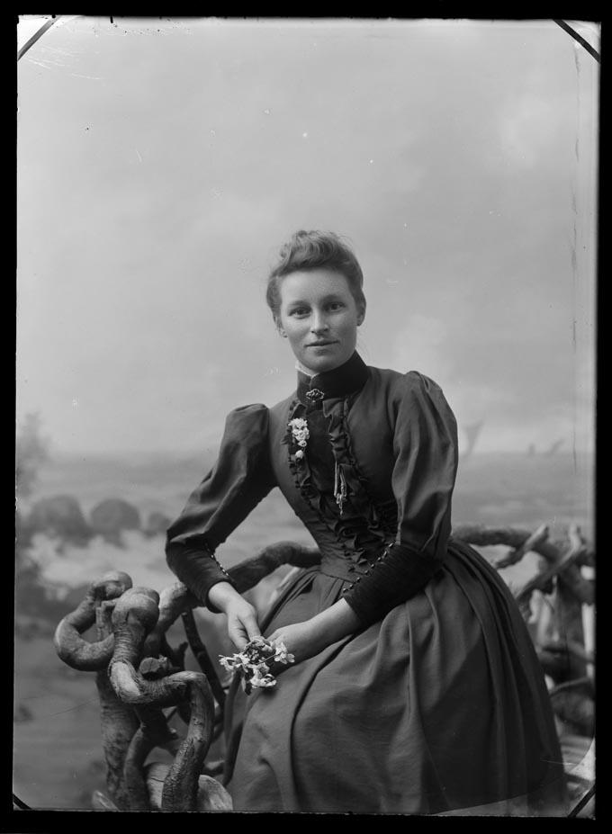 Fowler, Miss - Nelson Provincial Museum