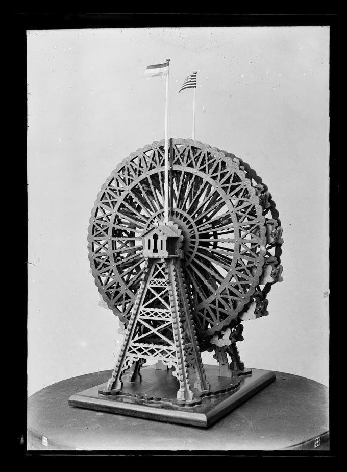 Ferris Wheel model - Nelson Provincial Museum