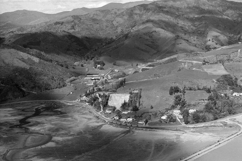 Aerial, Wakapuaka - Boulder Bank - Nelson Provincial Museum