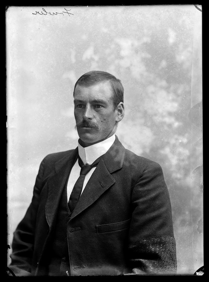 Fowler, Mr - Nelson Provincial Museum