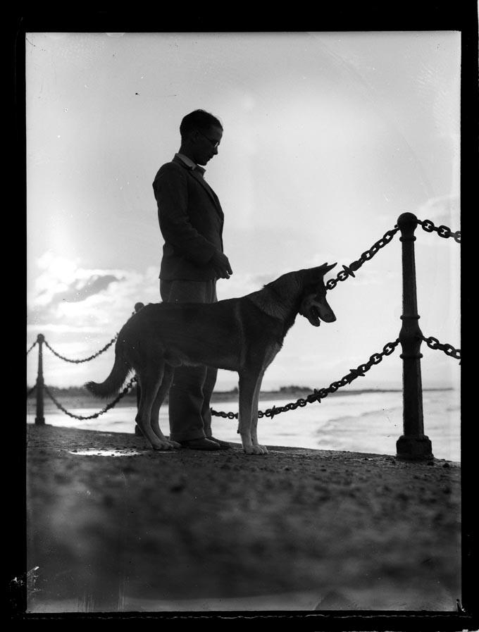 Christmas Holiday 1931 - Nelson Provincial Museum