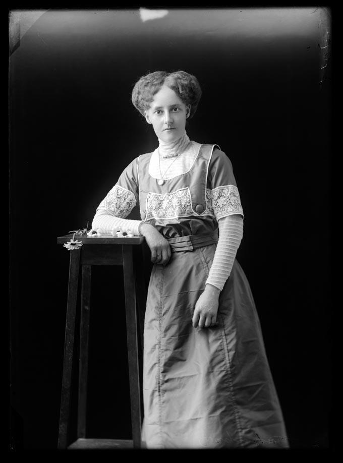 Dayman, Miss - Nelson Provincial Museum