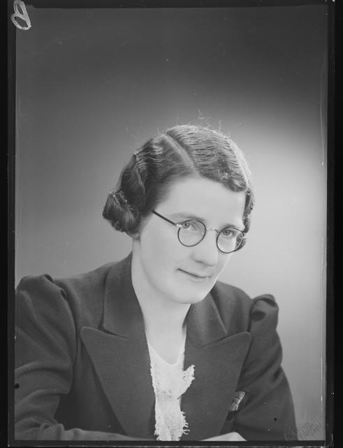 Miller, woman - Nelson Provincial Museum