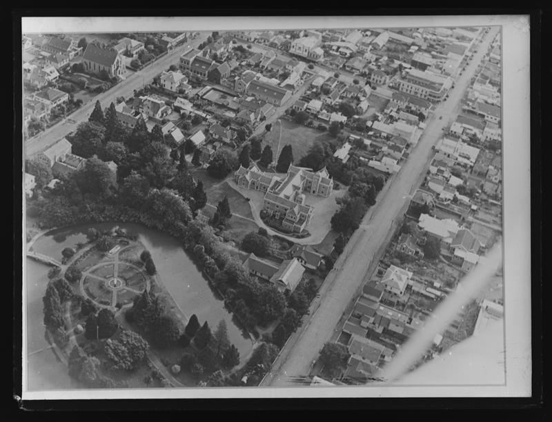 Hurst, - Nelson Provincial Museum