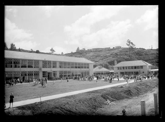 Nelson Intermediate, School opening - Nelson Provincial Museum